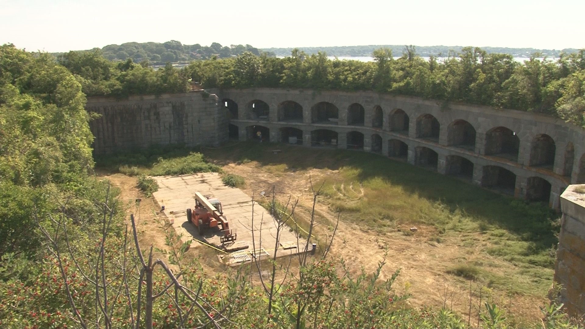Repair crews are only visitors allowed at Fort Gorges | newscentermaine.com